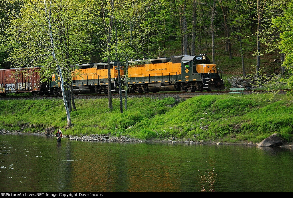 HRRC 3601 rounding a curve across from Housatonic Meadows State Park